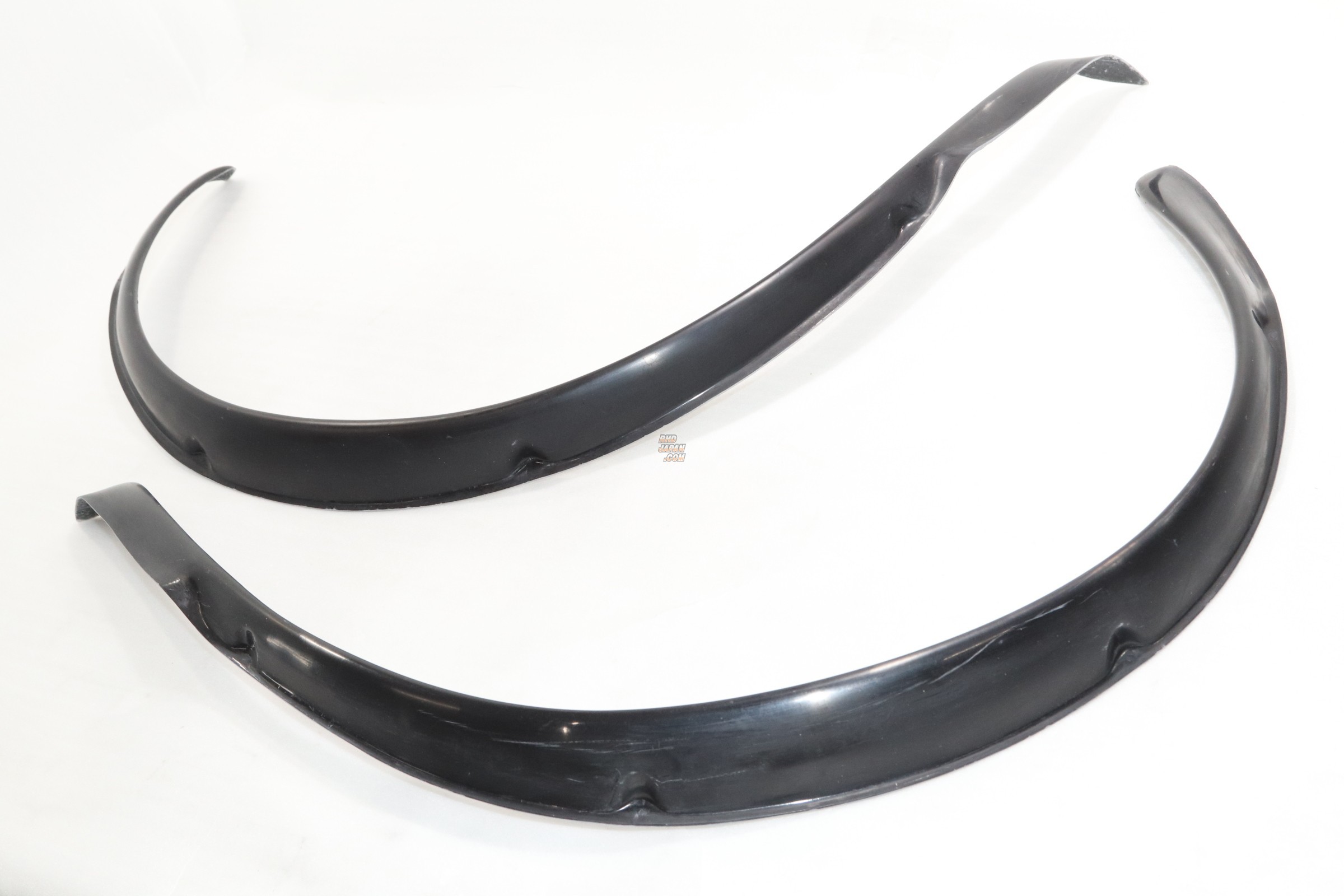 Rubber Soul Rear Over Fender Set OEM Type - Hakosuka KPGC10 - RHDJapan