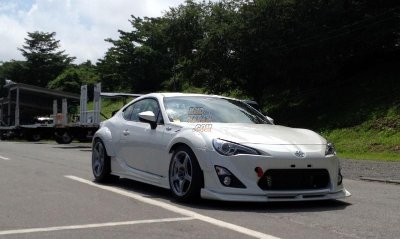 URAS GT-Body Kit 3-piece FRP - ZN6 - RHDJapan