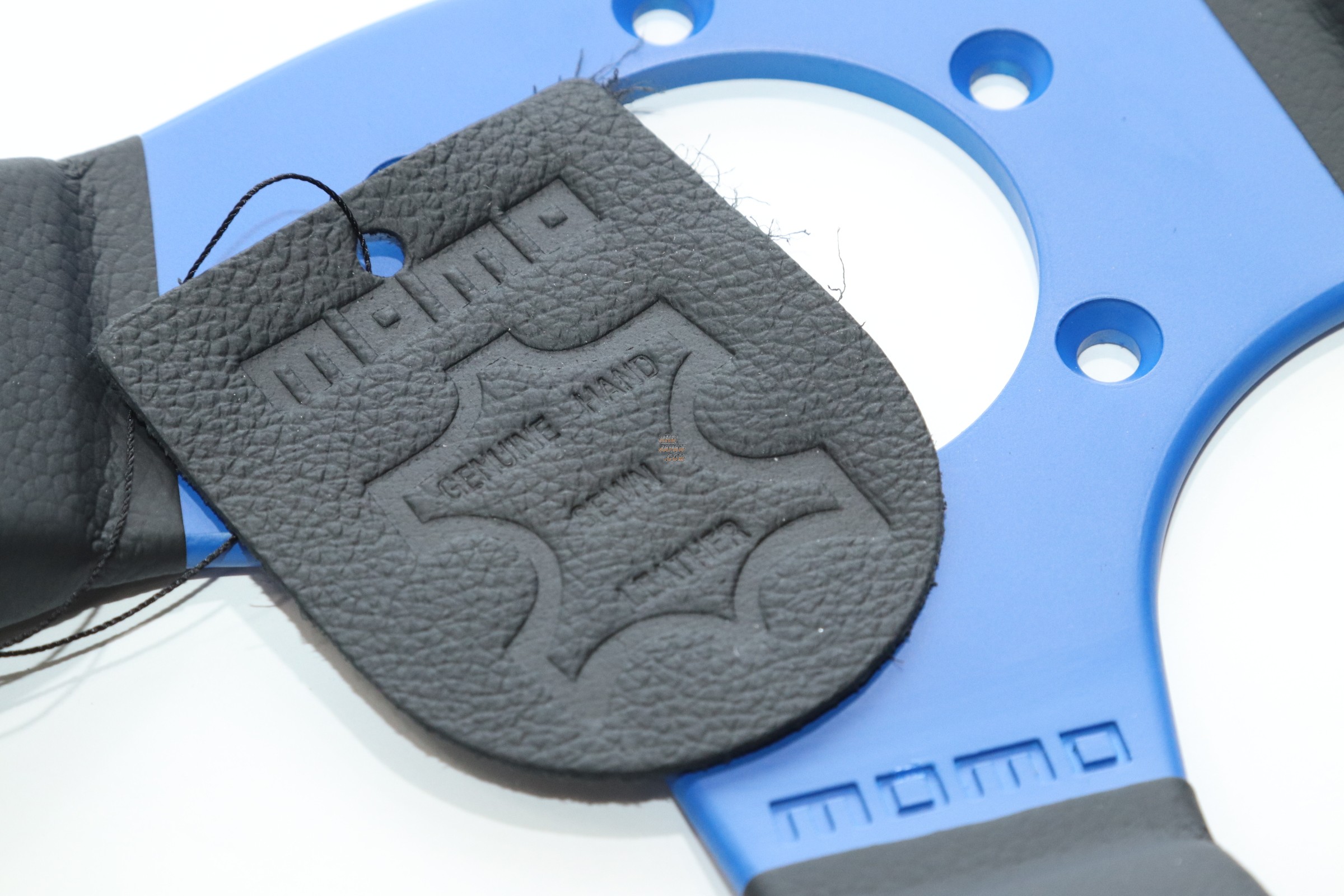 MOMO Commando 2 Steering Wheel 350mm - Blue - RHDJapan